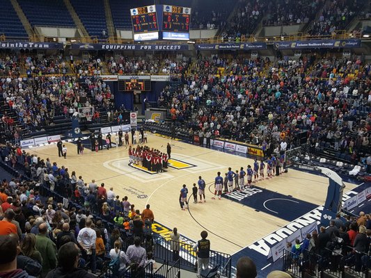 MCKENZIE ARENA - Updated April 2025 - 11 Photos - 720 E 4th St ...