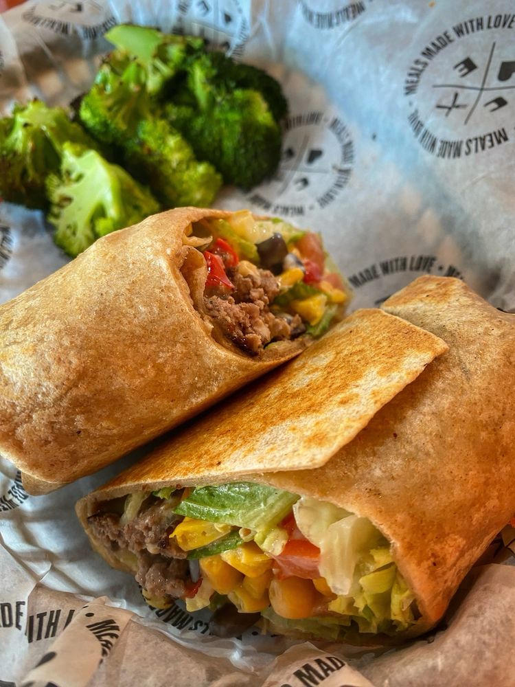 CLEAN EATZ - Updated December 2025 - 29 Photos - 2927 W Bay Dr ...