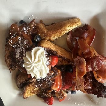 CHELSEA CORNER - 666 Photos & 528 Reviews - 4830 Mckinney Ave, Dallas ...