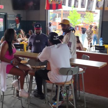 WESTSIDE MOTOR LOUNGE - Updated August 2025 - 213 Photos & 71 Reviews ...