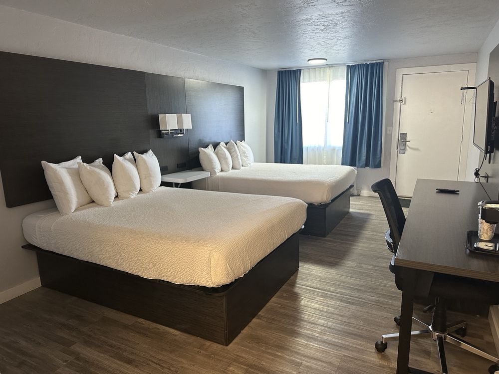 BEARS EARS INN - Updated January 2026 - 34 E Center St, Blanding, Utah ...