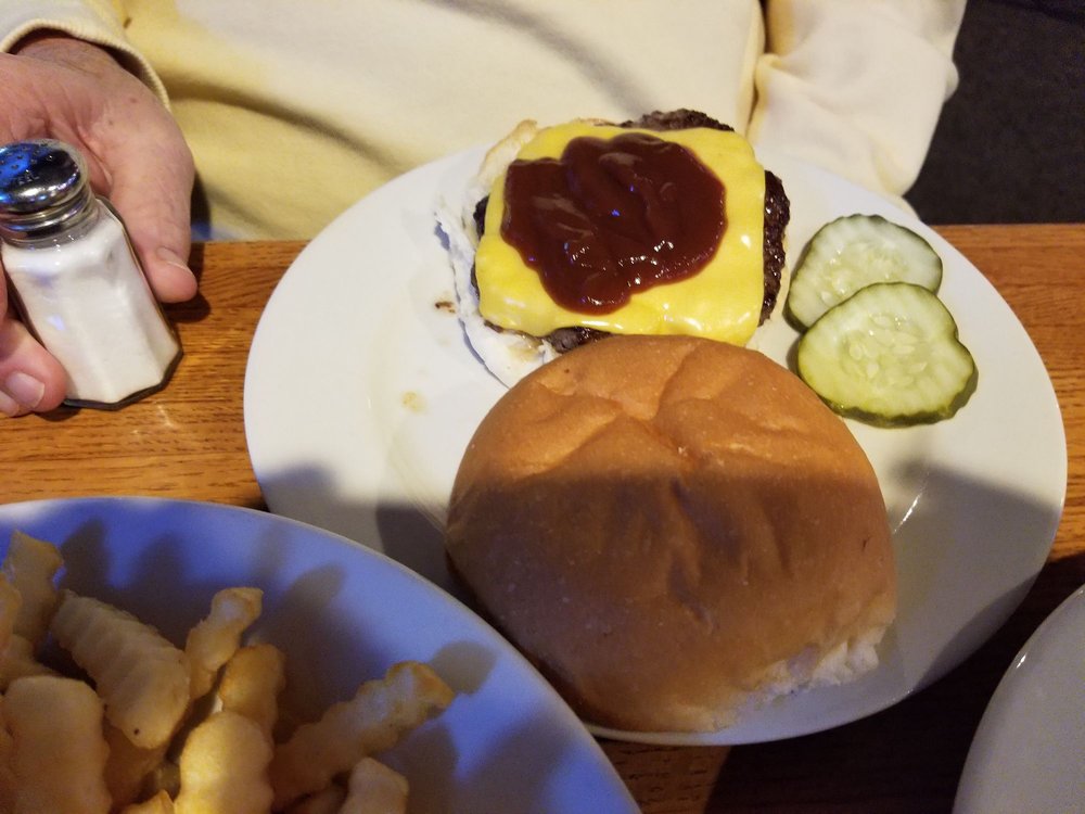 HOWIES BAR - Updated December 2025 - 10 Reviews - 101 9th Ave N, Saint ...