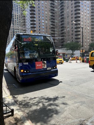 MTA - BXM9 BUS - Updated August 2025 - 14 Photos - 23RD St And Madison ...