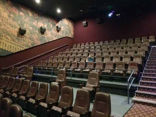 BLACKSTONE VALLEY 14 CINEMA DE LUX - 15 Photos & 67 Reviews - Cinema ...