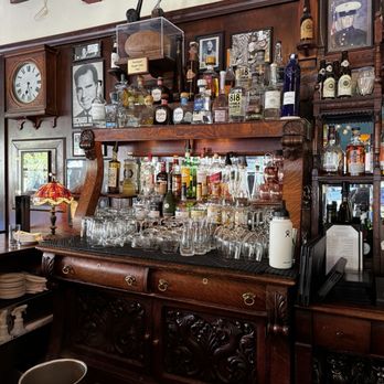 JAKE’S FAMOUS CRAWFISH - Updated July 2024 - 2037 Photos & 1930 Reviews ...