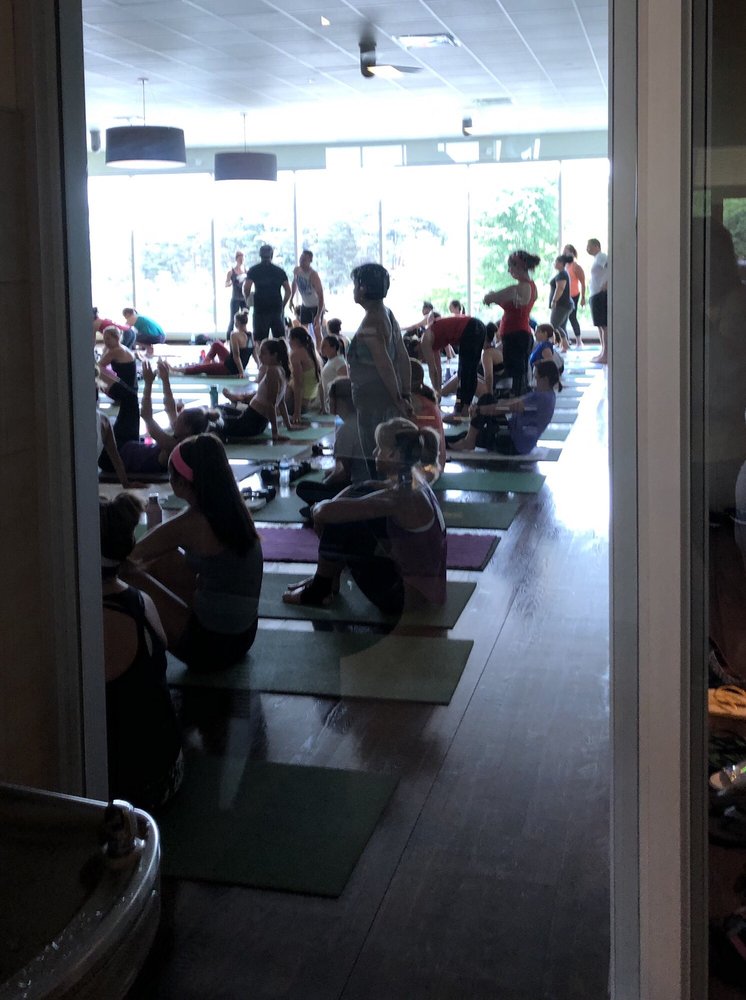 FITNESS FORMULA CLUBS PARK RIDGE - 17 Photos & 75 Reviews - 826 W Touhy ...