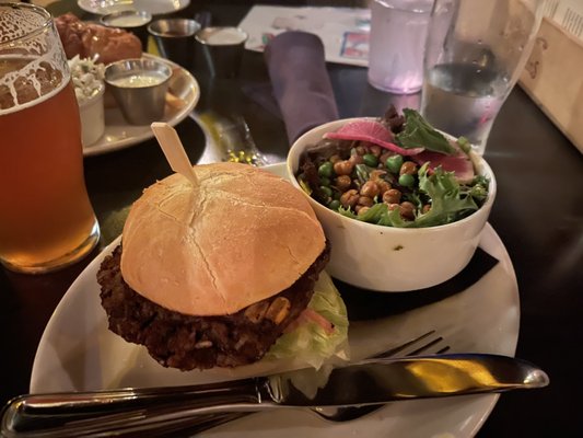 MCMENAMINS TAVERN ON THE SQUARE - 298 Photos & 420 Reviews - 9815 NE ...