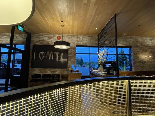 TABLE 51 - Updated December 2025 - 77 Photos & 30 Reviews - 5475 Rue ...