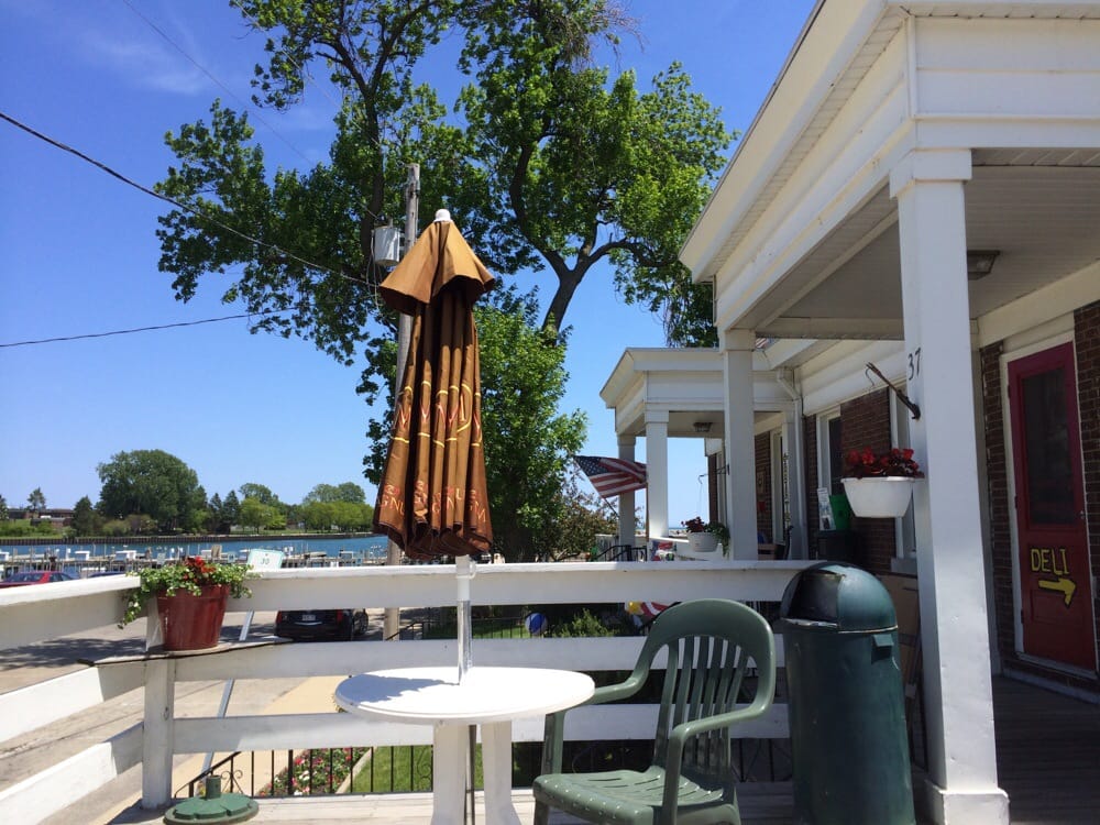 DOCKSIDE DELI - Updated November 2025 - 101 E Madison, Waukegan ...