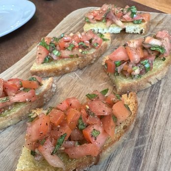 PIAZZA ITALIA - Updated December 2025 - 842 Photos & 1164 Reviews ...