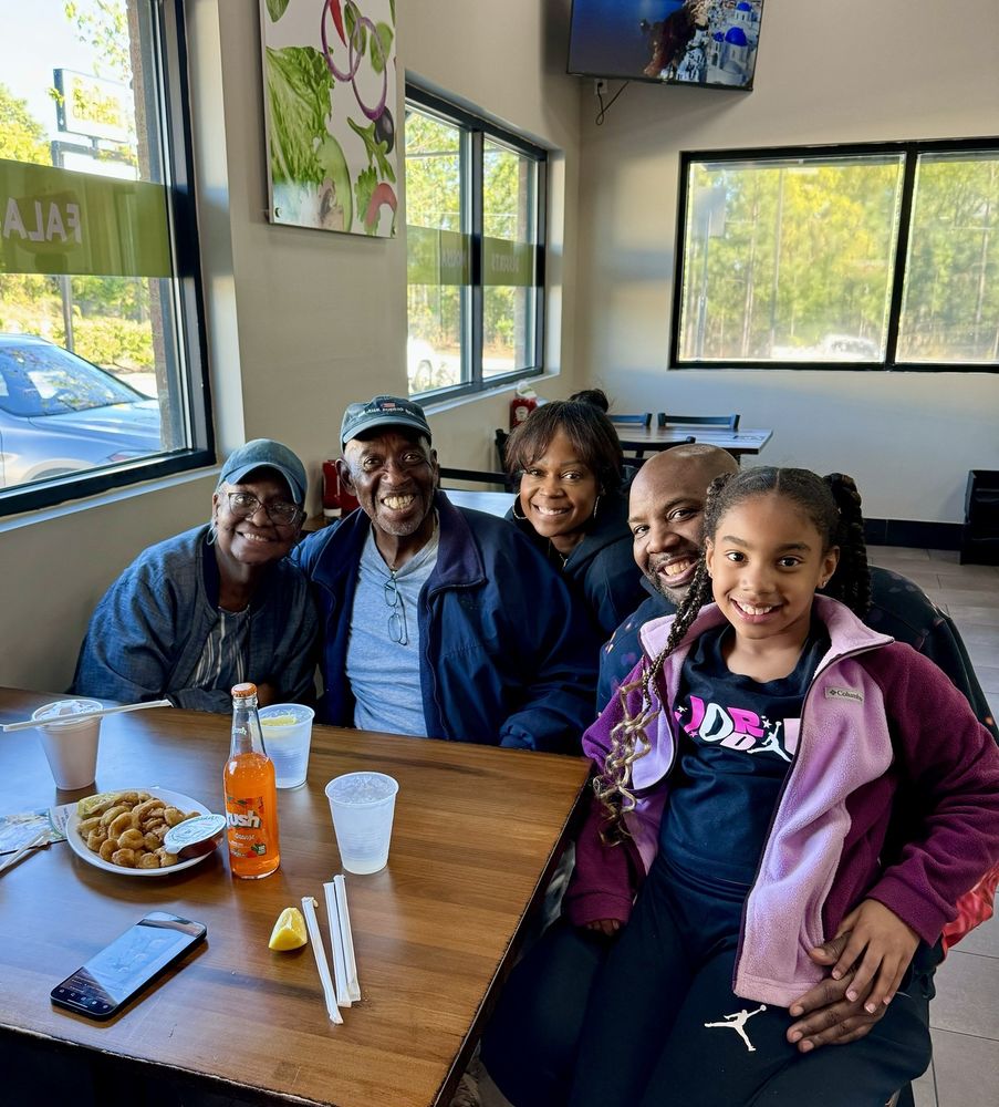 Gyromania Grill, Elgin | Roadtrippers