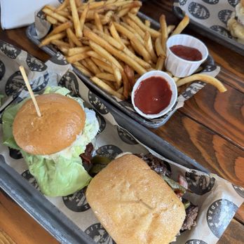 PDX SLIDERS - Updated December 2025 - 929 Photos & 1275 Reviews - 1605 ...