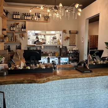 RENEE’S TUCSON - Pizza at 7065 E Tanque Verde Rd, Tucson, Arizona - 697 ...