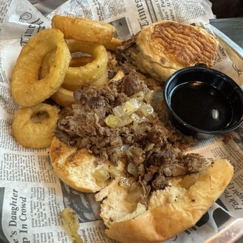 TOWNE CENTER TAVERN - Updated December 2025 - 23 Photos & 13 Reviews ...