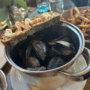 ENGINE ROOM - Updated April 2025 - 1488 Photos & 1504 Reviews - 14 ...