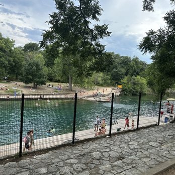 BARTON SPRINGS POOL - Updated January 2025 - 1327 Photos & 1044 Reviews ...
