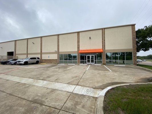 EQUIPMENTSHARE - Updated August 2025 - 10 Photos - 1675 S Main St ...