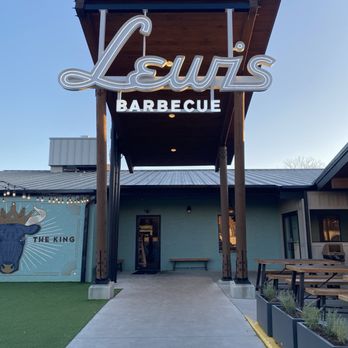 LEWIS BARBECUE GREENVILLE - Updated May 2025 - 312 Photos & 299 Reviews ...