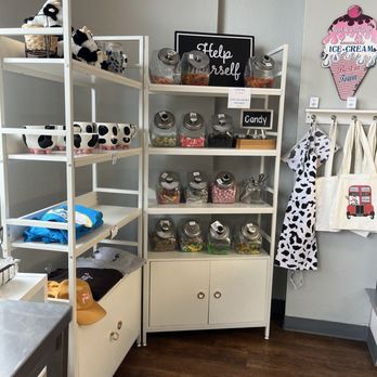 DAVIS CREAMERY - Updated April 2025 - 378 Photos & 404 Reviews - 113 E ...