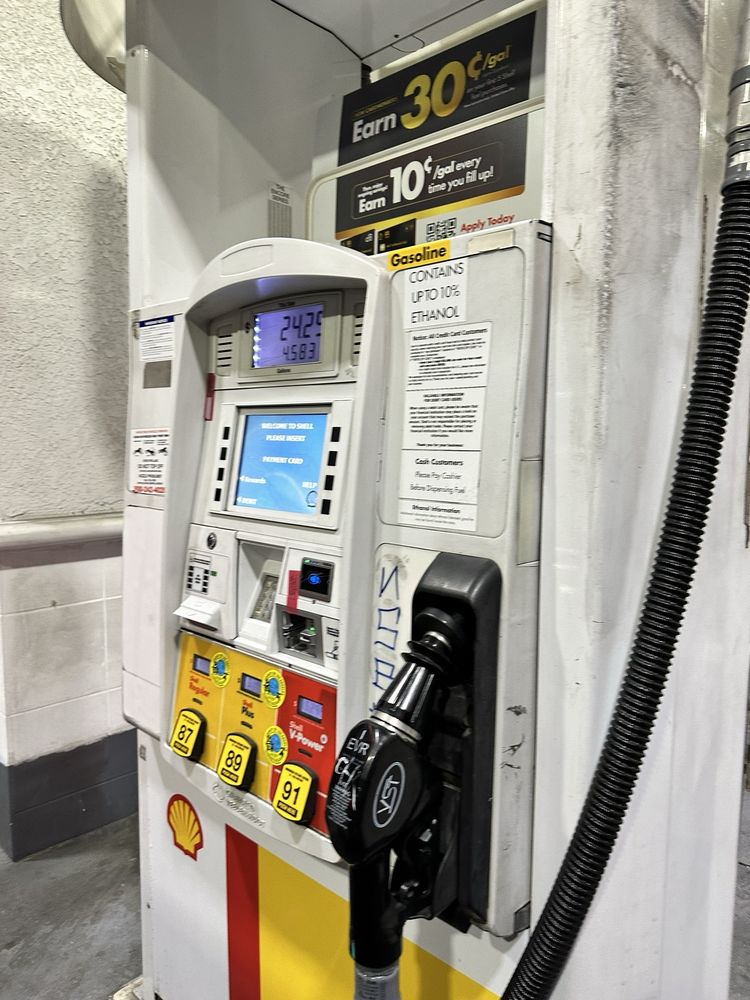 SHELL GAS STATION - Updated December 2025 - 16 Photos & 11 Reviews ...