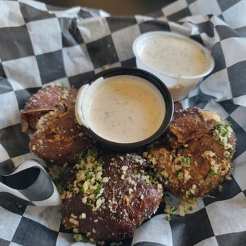 THE STILLHOUSE - Updated October 2025 - 137 Streamside Pl, Spring Mills ...