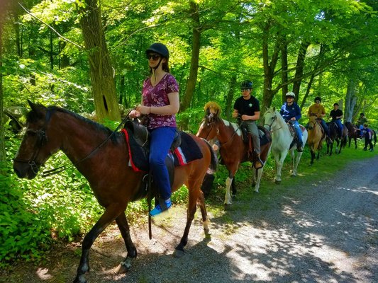 BLUE SPRUCE FARM - Updated December 2025 - 20 Photos & 14 Reviews - 626 ...