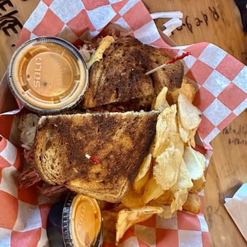 DIXIE SALOON - Updated October 2025 - 237 Photos & 777 Reviews - 401 E ...