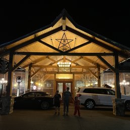 THE ANGUS BARN - Updated December 2025 - 3145 Photos & 2015 Reviews ...