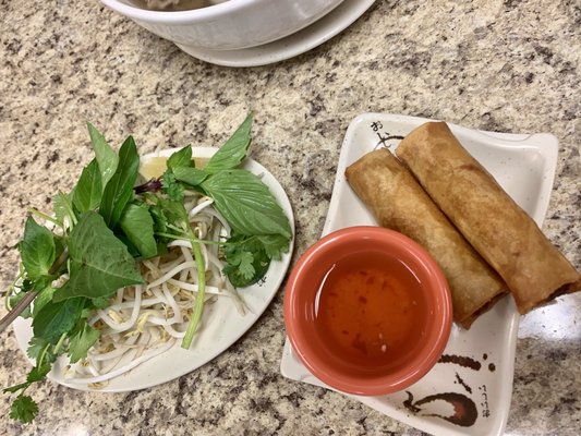 PHO 71 - Updated September 2024 - 93 Photos & 142 Reviews - 1001 N Elm ...