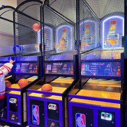 MAIN EVENT TEMPE - Updated December 2025 - 402 Photos & 569 Reviews ...