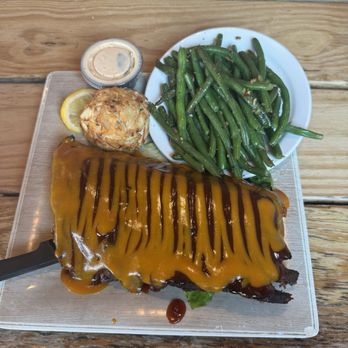 CRABCAKE FACTORY BAYSIDE - Updated August 2024 - 308 Photos & 250 ...