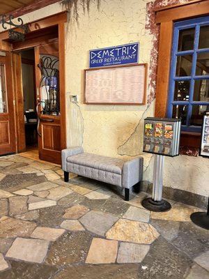 DEMETRI’S GREEK RESTAURANT - Updated December 2025 - 299 Photos & 300 ...