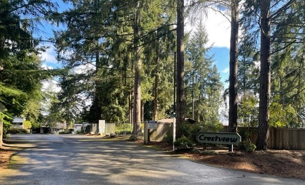 CRESTVIEW COMMUNITY - Updated September 2025 - 14 Photos - 6024 79th St ...