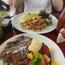 CAFÉ LULUC - Updated July 2025 - 1826 Photos & 1697 Reviews - 214 Smith ...