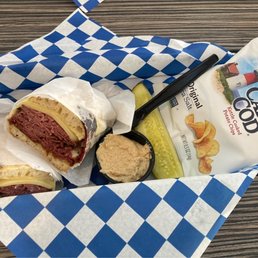 OCEAN STREET CAFE & DELI - Updated July 2024 - 65 Photos & 98 Reviews ...