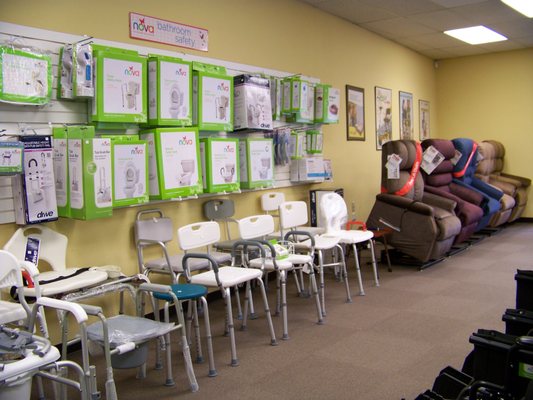 MOBILITY MASTERS - Updated December 2025 - 23 Reviews - 1575 Farmers Ln ...