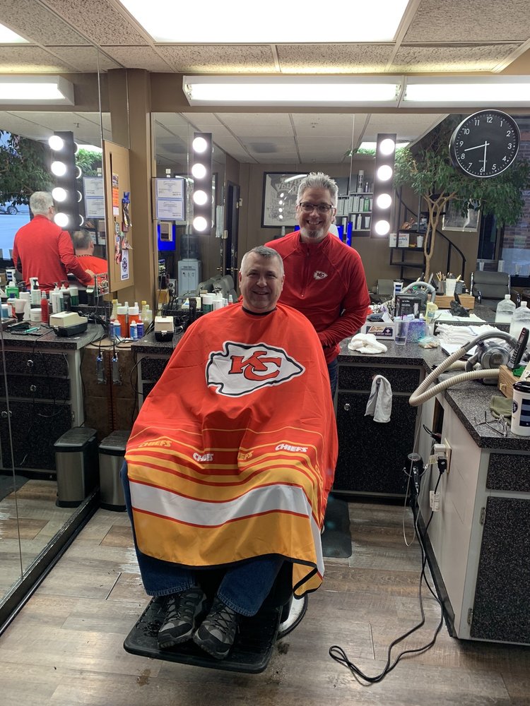 GILLIS BARBER SHOP - 16 Reviews - 506 Walnut St, Kansas City, MO - Yelp