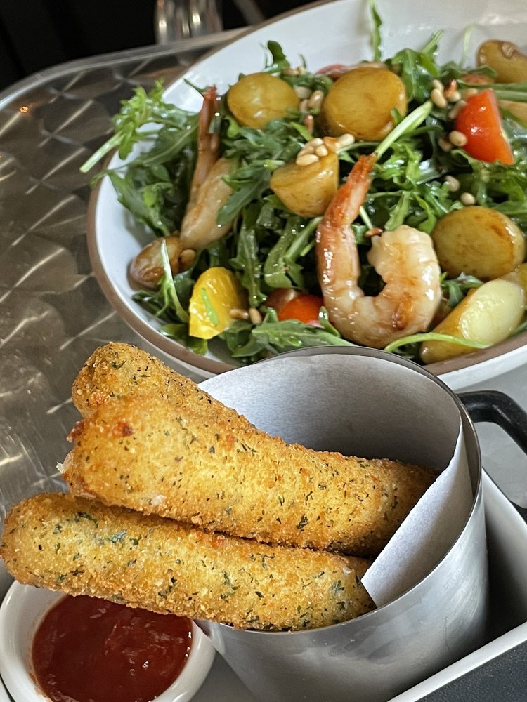CENTRAL PARK CAFE - Updated July 2025 - 117 Photos & 44 Reviews - 910 ...