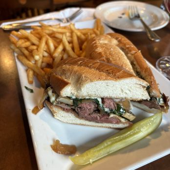 THE HOWLING ROOSTER - Updated January 2026 - 497 Photos & 386 Reviews ...