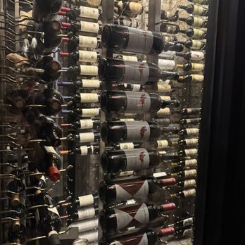 UMBRIA - Updated December 2025 - 165 Photos & 122 Reviews - 250 Hanover ...