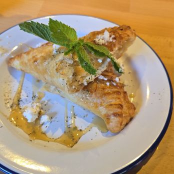 KENTRO GREEK KITCHEN - Updated July 2024 - 2040 Photos & 1516 Reviews ...