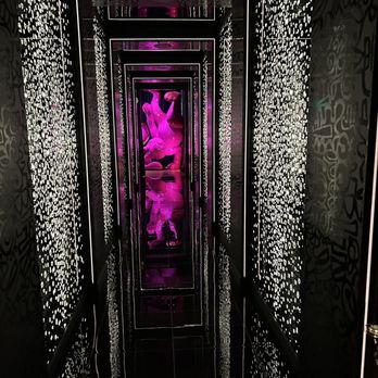 CHASING RABBITS - Updated July 2024 - 135 Photos & 59 Reviews - 141 E ...