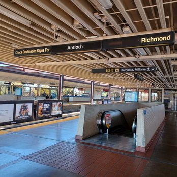 BART - MACARTHUR STATION - Updated December 2025 - 164 Photos & 116 ...