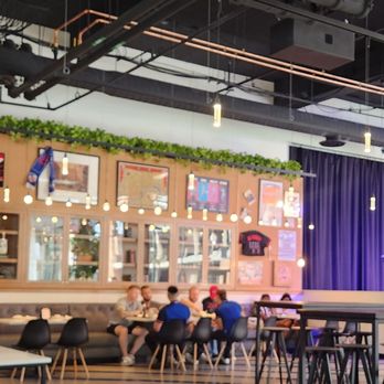 VINTAGE ON RACE - Updated April 2025 - 51 Photos & 15 Reviews - 500 Race St, Cincinnati, Ohio ...