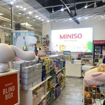 MINISO - Updated October 2025 - 25 Photos - 459 Brandon Town Center Dr ...