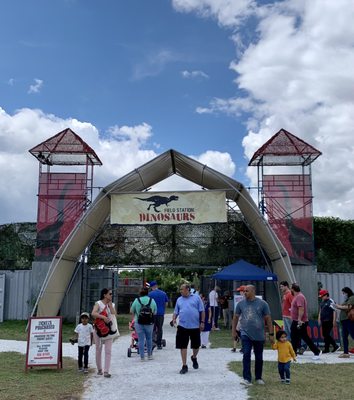FIELD STATION: DINOSAURS - Updated November 2024 - 162 Photos & 97 ...
