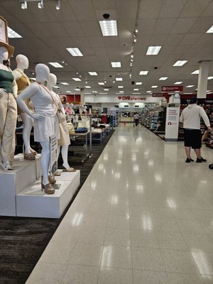 TARGET - Updated November 2025 - 431 Photos & 444 Reviews - 5711 ...