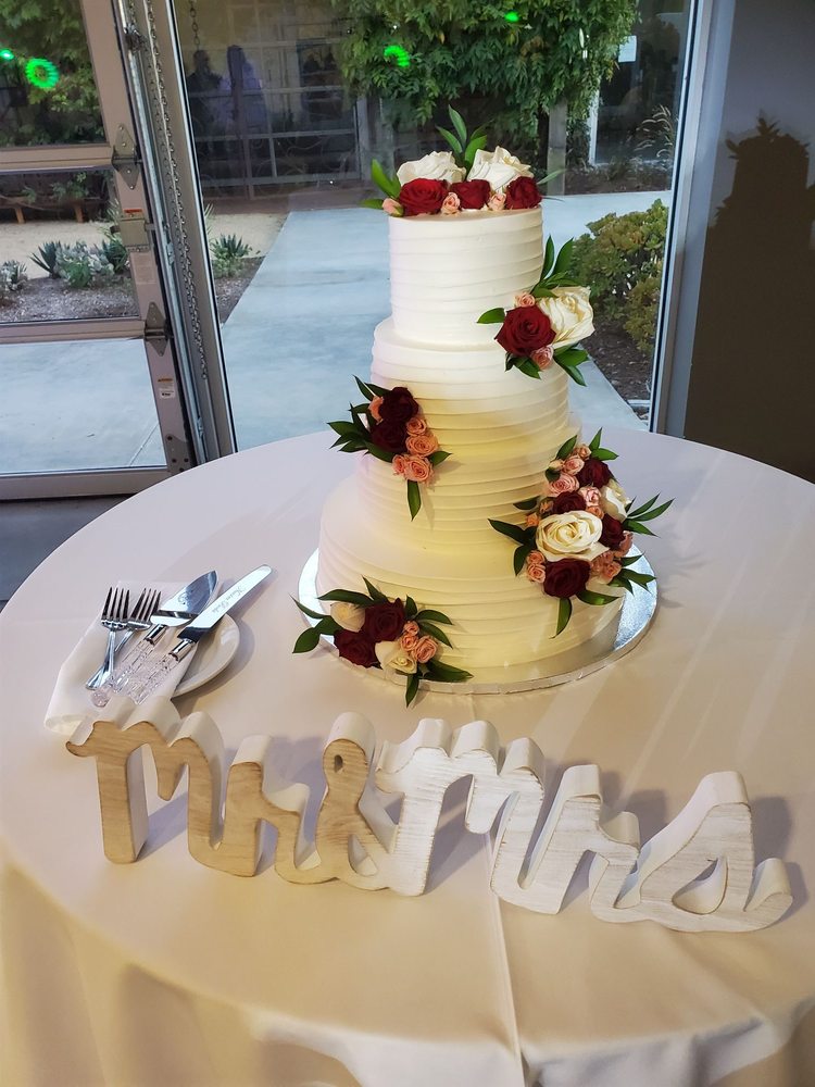 VAN’S BAKERY - 617 Photos & 179 Reviews - 14346 Brookhurst St, Garden ...
