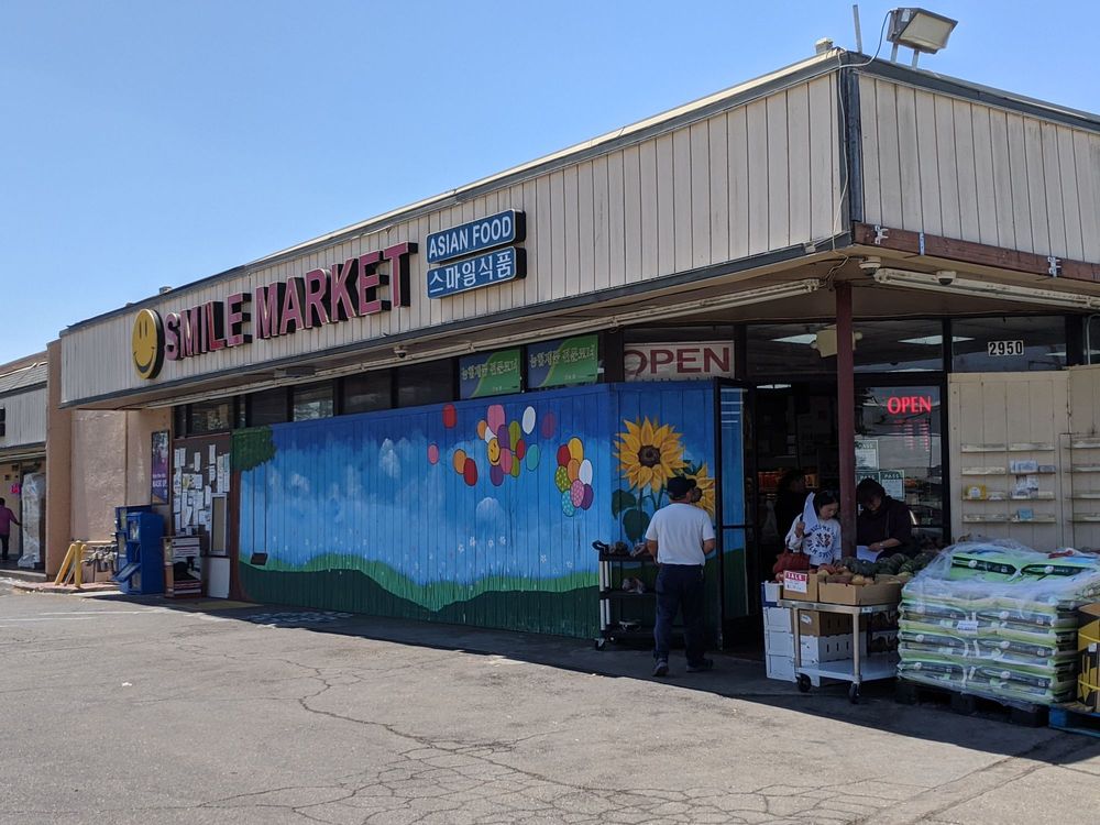 SMILE FOOD MARKET - Updated October 2025 - 312 Photos & 169 Reviews ...