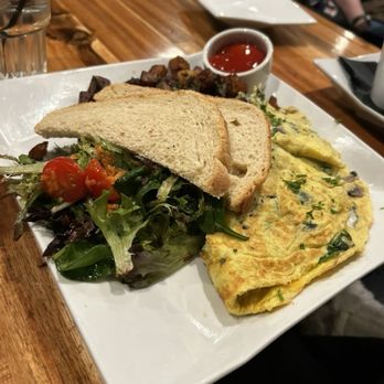 ESTELLA - Updated July 2024 - 149 Photos & 155 Reviews - 49 Temple Pl ...